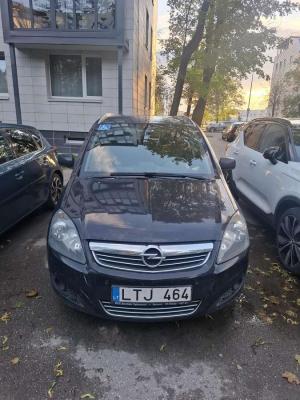 Black Opel Zafira 2010 in Vilnius, with an engine capacity of 1.80 L and mileage of 287 thousand km for 2600 €, photo 3 on AUTOMOTO.COM.LV