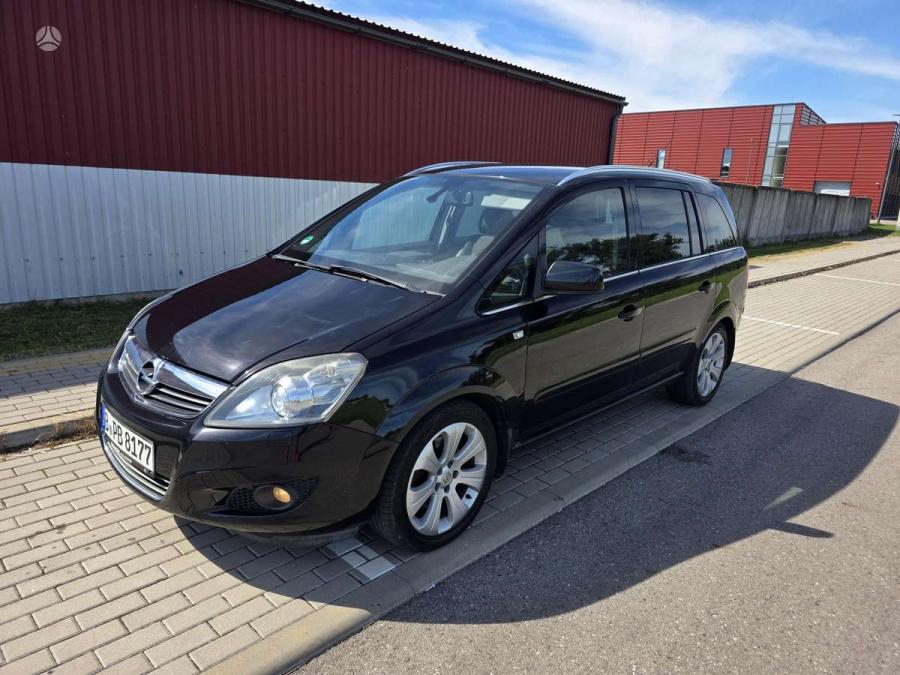 Melns Opel Zafira 2010 Vilkaviškis, ar dzinēja tilpumu 1.91 L un nobraukumu 215 tūkst. km par 3100 €, foto 1 vietnē AUTOMOTO.COM.LV