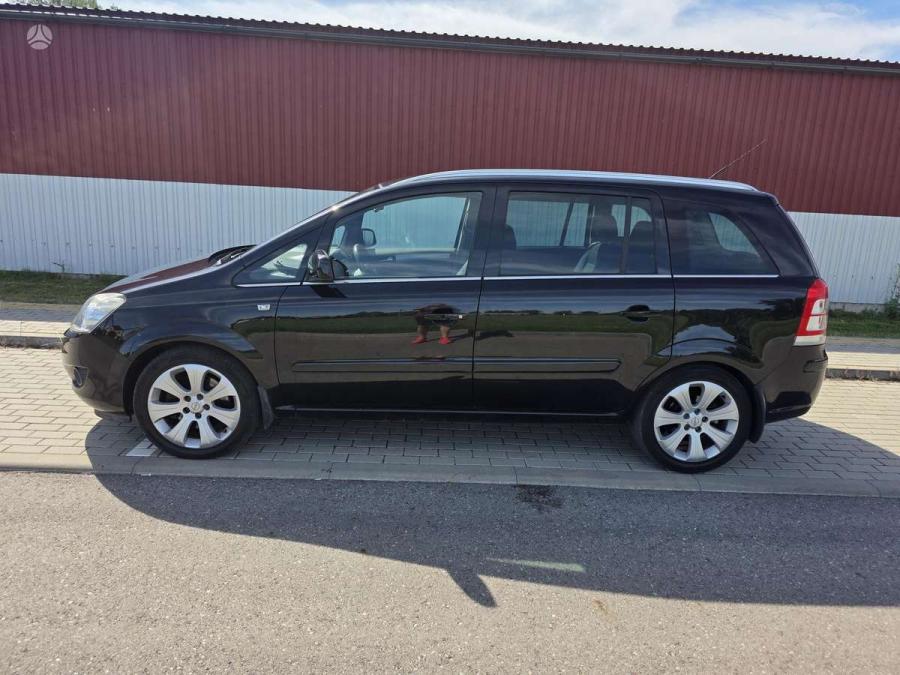 Melns Opel Zafira 2010 Vilkaviškis, ar dzinēja tilpumu 1.91 L un nobraukumu 215 tūkst. km par 3100 €, foto 8 vietnē AUTOMOTO.COM.LV