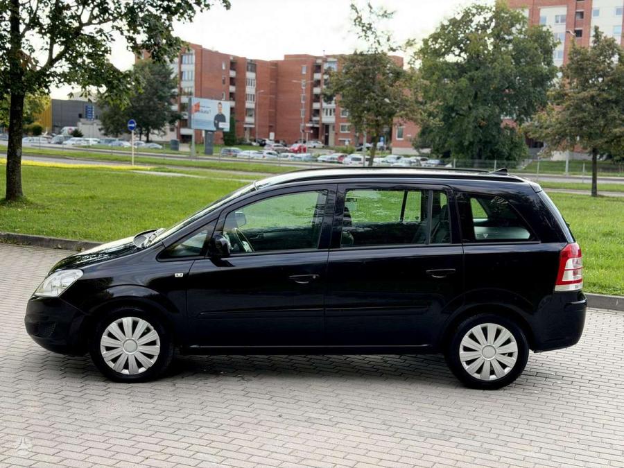 Черный Опель Зафира 2010 в Вильнюс, объемом двигателя 1.91 л и пробегом 285 тыс. км за 1900 €, фото 5 на AUTOMOTO.COM.LV