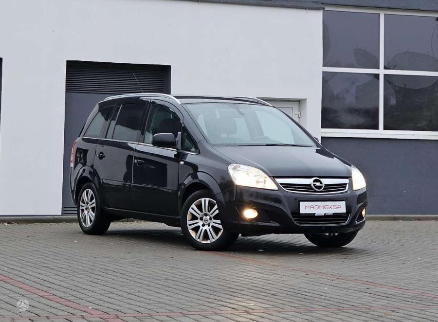 Melns Opel Zafira 2011 Viļņa, ar dzinēja tilpumu 1.80 L un nobraukumu 259 tūkst. km par 3650 €, foto 7 vietnē AUTOMOTO.COM.LV
