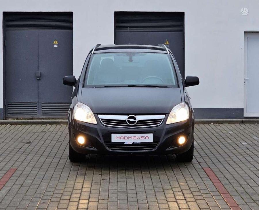 Melns Opel Zafira 2011 Viļņa, ar dzinēja tilpumu 1.80 L un nobraukumu 259 tūkst. km par 3650 €, foto 11 vietnē AUTOMOTO.COM.LV