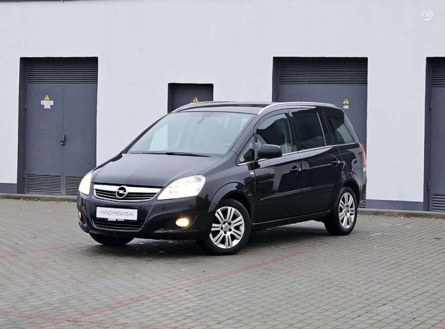 Black Opel Zafira 2011 in Vilnius, with an engine capacity of 1.80 L and mileage of 259 thousand km for 3490 €, photo 8 on AUTOMOTO.COM.LV