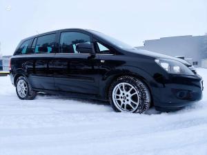 Black Opel Zafira 2011 in Marijampole, with an engine capacity of 1.69 L and mileage of 238 thousand km for 3250 €, photo 15 on AUTOMOTO.COM.LV