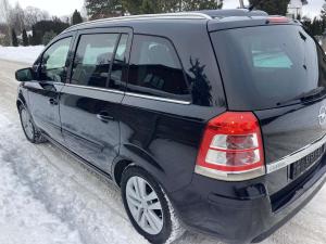 Melns Opel Zafira 2011 Kauņa, ar dzinēja tilpumu 1.69 L un nobraukumu 195 tūkst. km par 2900 €, foto 3 vietnē AUTOMOTO.COM.LV