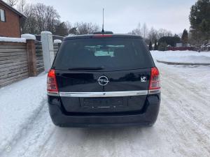 Melns Opel Zafira 2011 Kauņa, ar dzinēja tilpumu 1.69 L un nobraukumu 195 tūkst. km par 2900 €, foto 5 vietnē AUTOMOTO.COM.LV