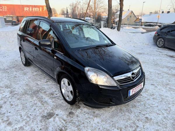 Black Opel Zafira 2011 in Ukmerge, with an engine capacity of 1.80 L and mileage of 320 thousand km for 2000 €, photo 3 on AUTOMOTO.COM.LV