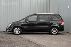 Melns Opel Zafira 2011 Ogre, ar dzinēja tilpumu 1.80 L un nobraukumu 207 tūkst. km par 4900 €, foto 7 vietnē AUTOMOTO.COM.LV