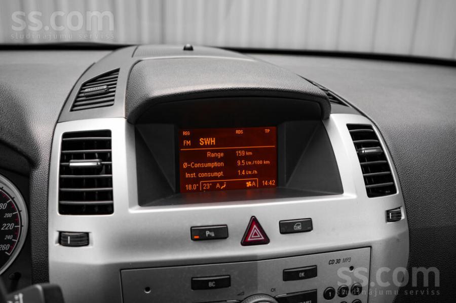 Melns Opel Zafira 2011 Ogre, ar dzinēja tilpumu 1.80 L un nobraukumu 207 tūkst. km par 4900 €, foto 14 vietnē AUTOMOTO.COM.LV