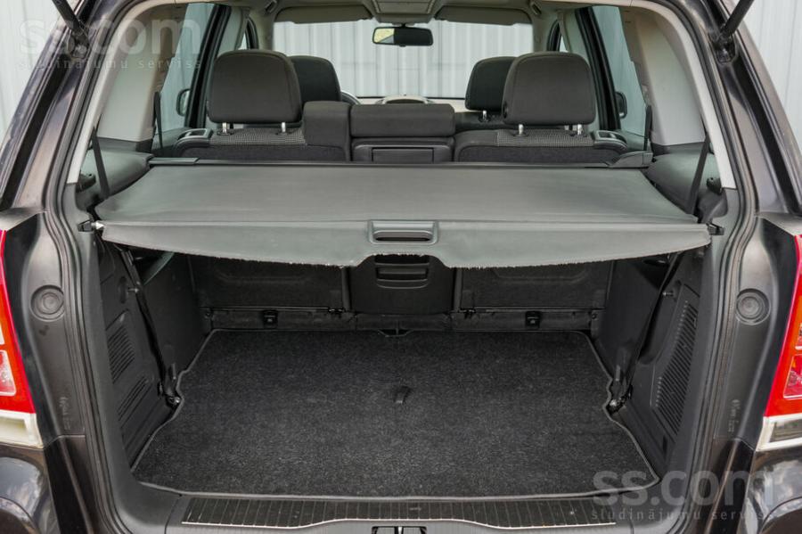 Melns Opel Zafira 2011 Ogre, ar dzinēja tilpumu 1.80 L un nobraukumu 207 tūkst. km par 4900 €, foto 19 vietnē AUTOMOTO.COM.LV