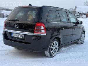 Melns Opel Zafira 2011 Rīga, ar dzinēja tilpumu 1.70 L un nobraukumu 0 tūkst. km par 2490 €, foto 9 vietnē AUTOMOTO.COM.LV