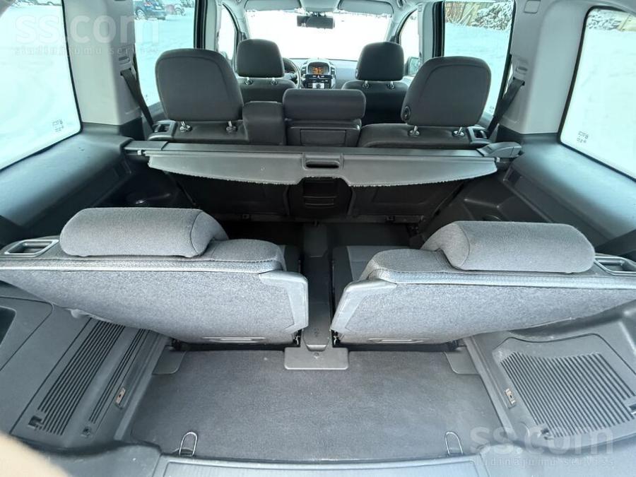 Melns Opel Zafira 2011 Rīga, ar dzinēja tilpumu 1.70 L un nobraukumu 0 tūkst. km par 2490 €, foto 14 vietnē AUTOMOTO.COM.LV