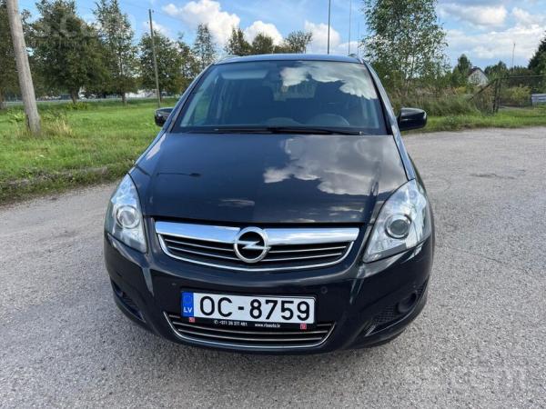 Melns Opel Zafira 2011 Ogre, ar dzinēja tilpumu 1.80 L un nobraukumu 200 tūkst. km par 4570 €, foto 2 vietnē AUTOMOTO.COM.LV