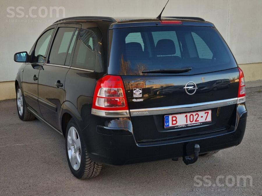 Melns Opel Zafira 2011 Ogre, ar dzinēja tilpumu 1.70 L un nobraukumu 287 tūkst. km par 3850 €, foto 7 vietnē AUTOMOTO.COM.LV
