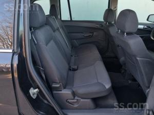 Melns Opel Zafira 2011 Ogre, ar dzinēja tilpumu 1.70 L un nobraukumu 287 tūkst. km par 3850 €, foto 12 vietnē AUTOMOTO.COM.LV