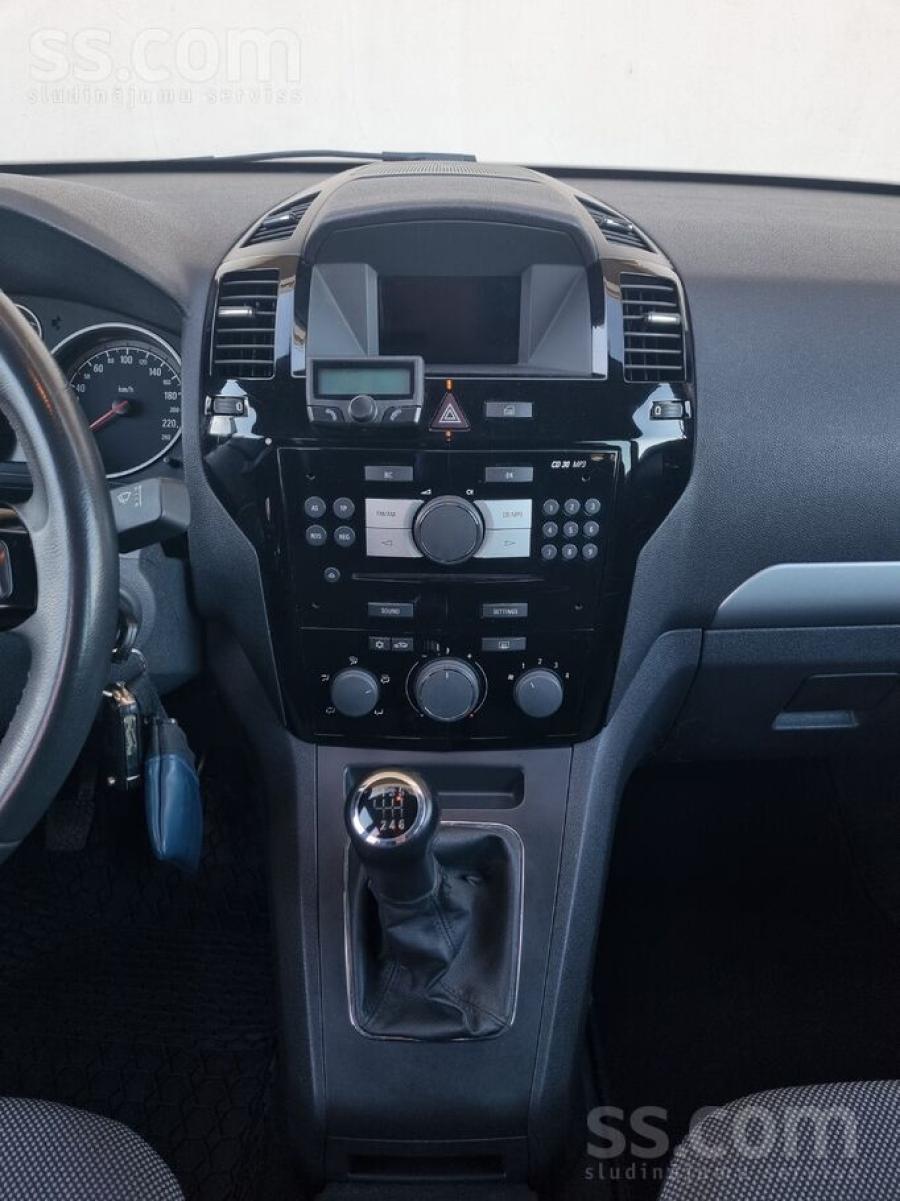 Melns Opel Zafira 2011 Ogre, ar dzinēja tilpumu 1.70 L un nobraukumu 287 tūkst. km par 3850 €, foto 17 vietnē AUTOMOTO.COM.LV