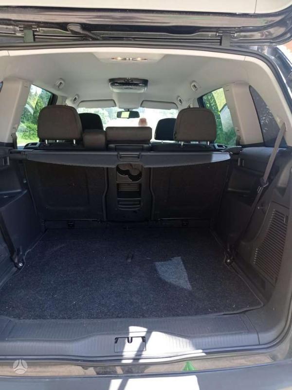Black Opel Zafira 2011 in Svencionys, with an engine capacity of 1.80 L and mileage of 288 thousand km for 2950 €, photo 7 on AUTOMOTO.COM.LV
