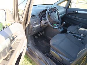 Melns Opel Zafira 2011 Marijampole, ar dzinēja tilpumu 1.70 L un nobraukumu 275 tūkst. km par 2000 €, foto 10 vietnē AUTOMOTO.COM.LV