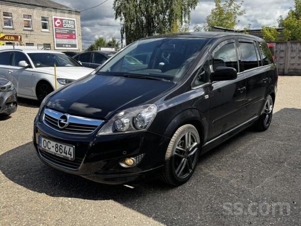 Melns Opel Zafira 2011 Daugavpils, ar dzinēja tilpumu 1.80 L un nobraukumu 0 tūkst. km par 4000 €, foto 3 vietnē AUTOMOTO.COM.LV