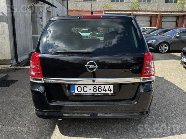 Melns Opel Zafira 2011 Daugavpils, ar dzinēja tilpumu 1.80 L un nobraukumu 0 tūkst. km par 4000 €, foto 5 vietnē AUTOMOTO.COM.LV