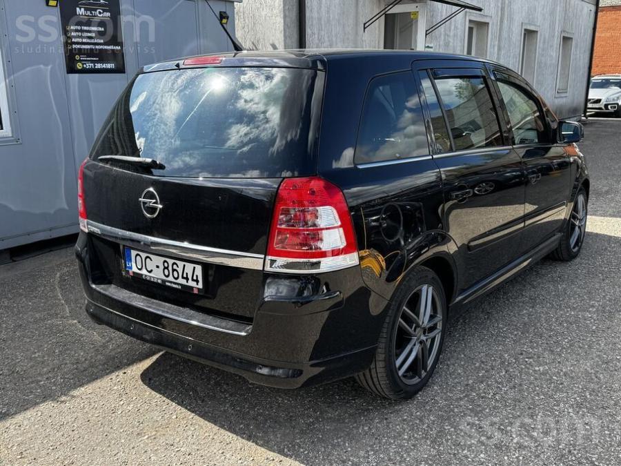 Melns Opel Zafira 2011 Daugavpils, ar dzinēja tilpumu 1.80 L un nobraukumu 0 tūkst. km par 4000 €, foto 7 vietnē AUTOMOTO.COM.LV