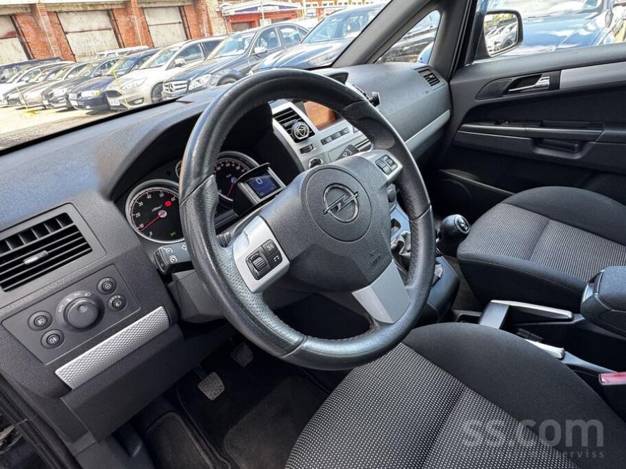 Melns Opel Zafira 2011 Daugavpils, ar dzinēja tilpumu 1.80 L un nobraukumu 0 tūkst. km par 4000 €, foto 16 vietnē AUTOMOTO.COM.LV
