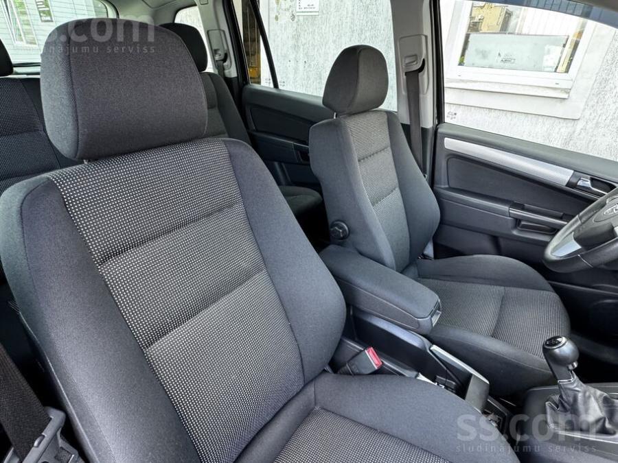 Melns Opel Zafira 2011 Daugavpils, ar dzinēja tilpumu 1.80 L un nobraukumu 0 tūkst. km par 4000 €, foto 23 vietnē AUTOMOTO.COM.LV