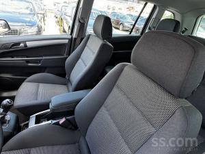 Melns Opel Zafira 2011 Daugavpils, ar dzinēja tilpumu 1.80 L un nobraukumu 0 tūkst. km par 4000 €, foto 24 vietnē AUTOMOTO.COM.LV