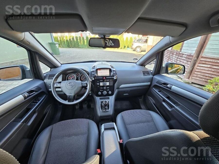 Melns Opel Zafira 2011 Talsi, ar dzinēja tilpumu 1.70 L un nobraukumu 265 tūkst. km par 3150 €, foto 15 vietnē AUTOMOTO.COM.LV