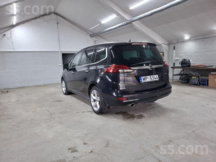 Melns Opel Zafira 2012 Jēkabpils, ar dzinēja tilpumu 2.00 L un nobraukumu 328 tūkst. km par 4500 €, foto 6 vietnē AUTOMOTO.COM.LV