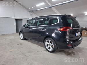 Melns Opel Zafira 2012 Jēkabpils, ar dzinēja tilpumu 2.00 L un nobraukumu 328 tūkst. km par 4500 €, foto 7 vietnē AUTOMOTO.COM.LV