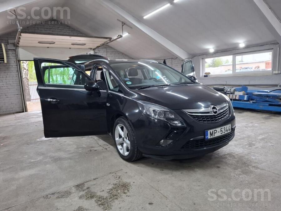 Melns Opel Zafira 2012 Jēkabpils, ar dzinēja tilpumu 2.00 L un nobraukumu 328 tūkst. km par 4500 €, foto 12 vietnē AUTOMOTO.COM.LV