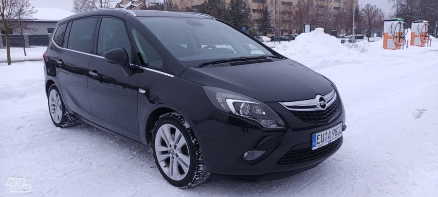 Black Opel Zafira 2012 in Siauliai, with an engine capacity of 2.00 L and mileage of 231 thousand km for 5350 €, photo 1 on AUTOMOTO.COM.LV