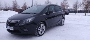 Black Opel Zafira 2012 in Siauliai, with an engine capacity of 2.00 L and mileage of 231 thousand km for 5350 €, photo 2 on AUTOMOTO.COM.LV