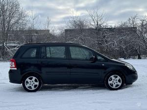 Black Opel Zafira 2012 in Siauliai, with an engine capacity of 1.70 L and mileage of 273 thousand km for 2700 €, photo 8 on AUTOMOTO.COM.LV