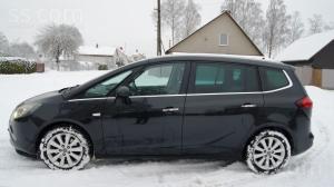 Melns Opel Zafira 2012 Jēkabpils, ar dzinēja tilpumu 2.00 L un nobraukumu 329 tūkst. km par 5200 €, foto 4 vietnē AUTOMOTO.COM.LV