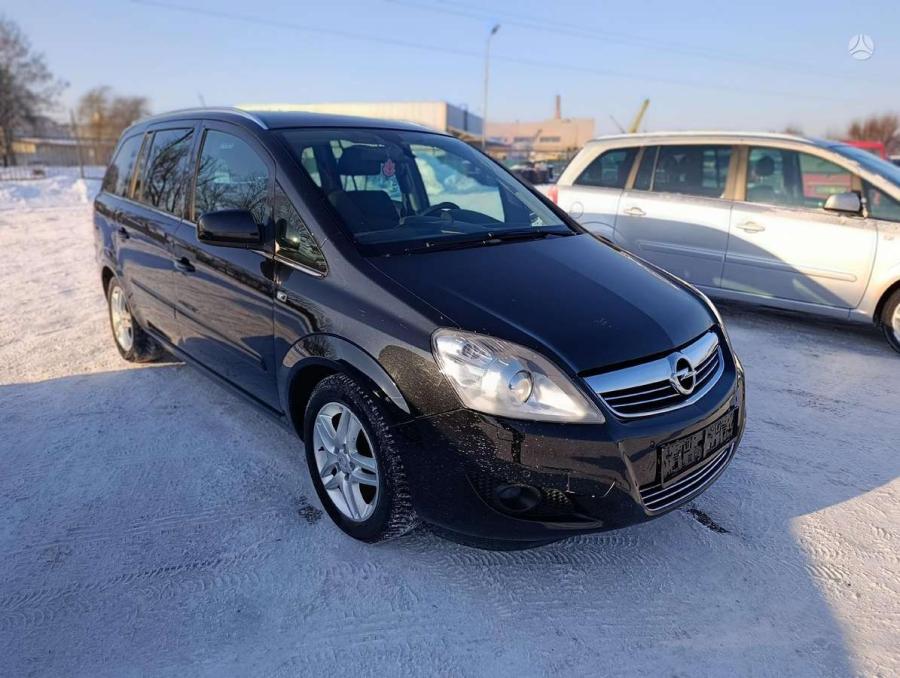 Melns Opel Zafira 2012 Marijampole, ar dzinēja tilpumu 1.70 L un nobraukumu 197 tūkst. km par 3850 €, foto 8 vietnē AUTOMOTO.COM.LV