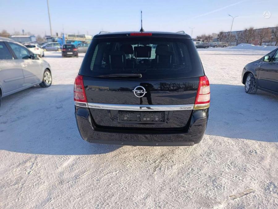 Melns Opel Zafira 2012 Marijampole, ar dzinēja tilpumu 1.70 L un nobraukumu 197 tūkst. km par 3850 €, foto 15 vietnē AUTOMOTO.COM.LV
