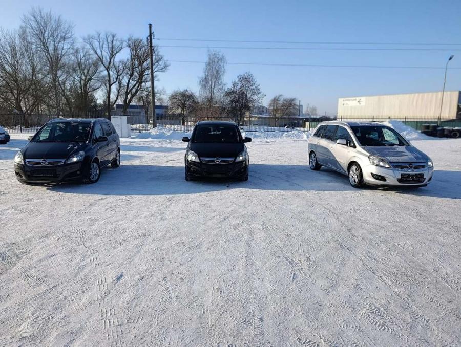 Melns Opel Zafira 2012 Marijampole, ar dzinēja tilpumu 1.70 L un nobraukumu 197 tūkst. km par 3850 €, foto 33 vietnē AUTOMOTO.COM.LV
