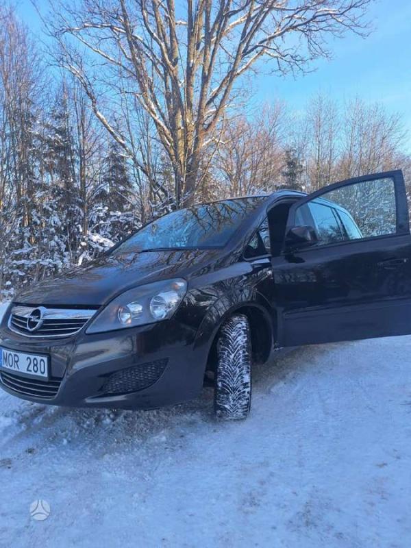 Melns Opel Zafira 2012 Širvintos, ar dzinēja tilpumu 1.69 L un nobraukumu 237 tūkst. km par 3950 €, foto 5 vietnē AUTOMOTO.COM.LV