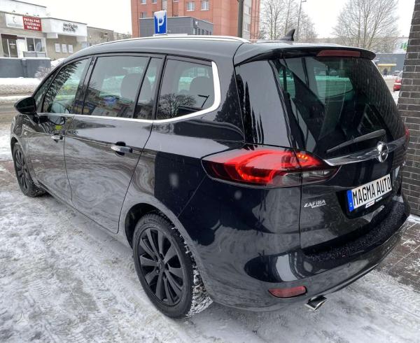 Melns Opel Zafira 2012 Marijampole, ar dzinēja tilpumu 1.96 L un nobraukumu 229 tūkst. km par 6750 €, foto 4 vietnē AUTOMOTO.COM.LV