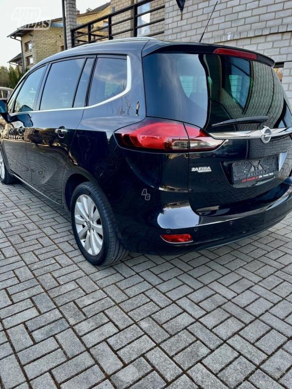 Black Opel Zafira 2012 in Kaunas, with an engine capacity of 2.00 L and mileage of 224 thousand km for 4700 €, photo 6 on AUTOMOTO.COM.LV