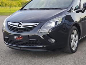 Black Opel Zafira 2012 in Vilnius, with an engine capacity of 2.00 L and mileage of 291 thousand km for 5300 €, photo 10 on AUTOMOTO.COM.LV