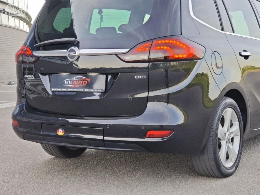 Black Opel Zafira 2012 in Vilnius, with an engine capacity of 2.00 L and mileage of 291 thousand km for 5300 €, photo 11 on AUTOMOTO.COM.LV