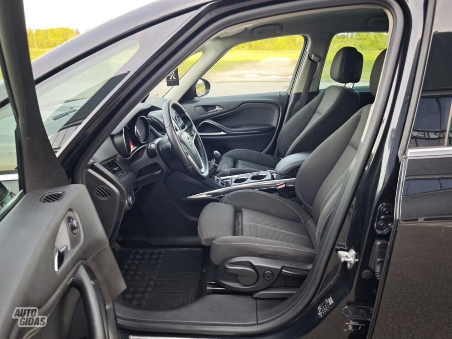 Black Opel Zafira 2012 in Vilnius, with an engine capacity of 2.00 L and mileage of 291 thousand km for 5300 €, photo 14 on AUTOMOTO.COM.LV