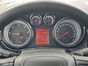 Black Opel Zafira 2012 in Vilnius, with an engine capacity of 2.00 L and mileage of 291 thousand km for 5300 €, photo 19 on AUTOMOTO.COM.LV