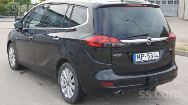 Melns Opel Zafira 2012 Jēkabpils, ar dzinēja tilpumu 2.00 L un nobraukumu 331 tūkst. km par 4750 €, foto 5 vietnē AUTOMOTO.COM.LV