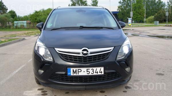 Melns Opel Zafira 2012 Jēkabpils, ar dzinēja tilpumu 2.00 L un nobraukumu 331 tūkst. km par 4750 €, foto 8 vietnē AUTOMOTO.COM.LV