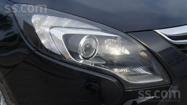 Melns Opel Zafira 2012 Jēkabpils, ar dzinēja tilpumu 2.00 L un nobraukumu 331 tūkst. km par 4750 €, foto 9 vietnē AUTOMOTO.COM.LV