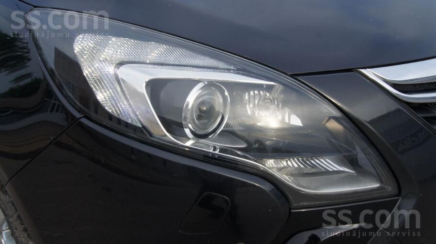 Black Opel Zafira 2012 in Jekabpils, with an engine capacity of 2.00 L and mileage of 331 thousand km for 4750 €, photo 10 on AUTOMOTO.COM.LV